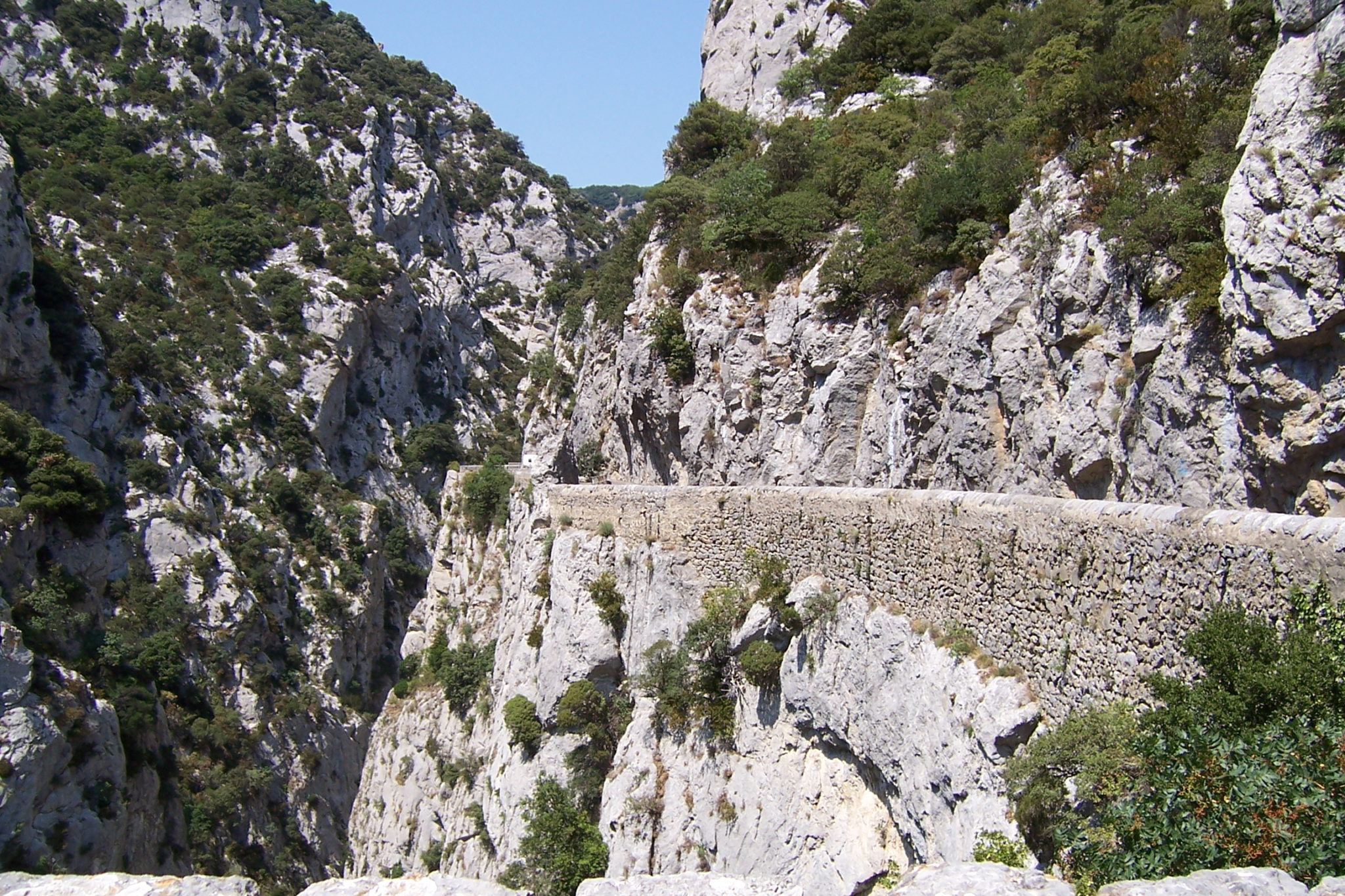 France Aude Gorges De Galamus 3 - Routes de légende :Routes de légende