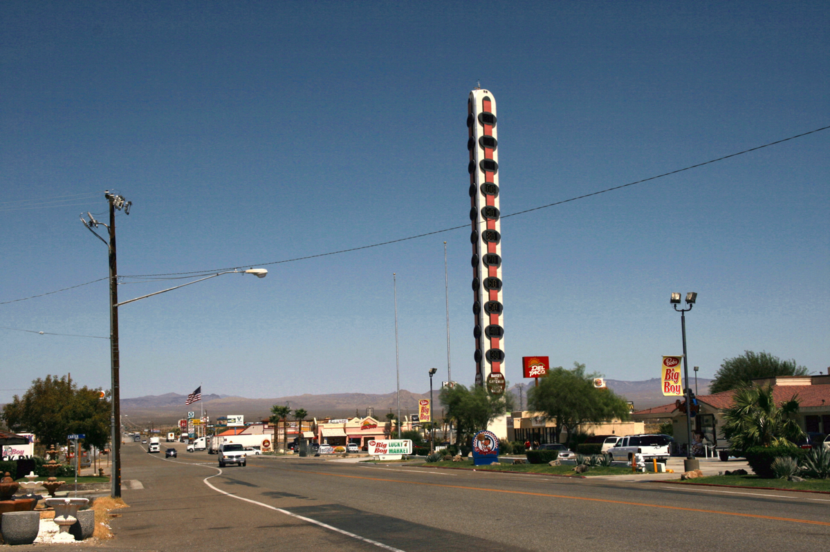 Baker CA World's Tallest Thermometer - Routes de légende :Routes de légende