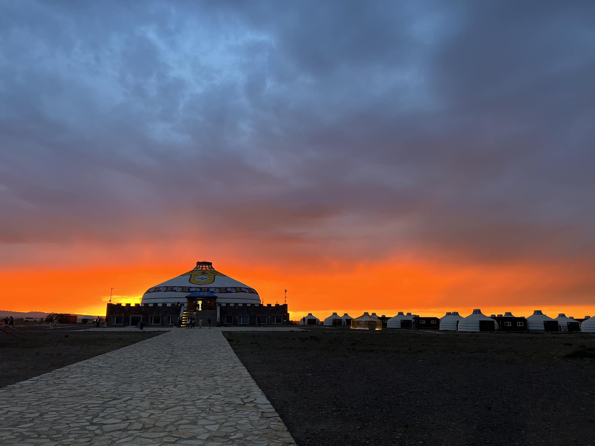 309102285 193874843103767 1557067705087048484 N - Routes de légende ...